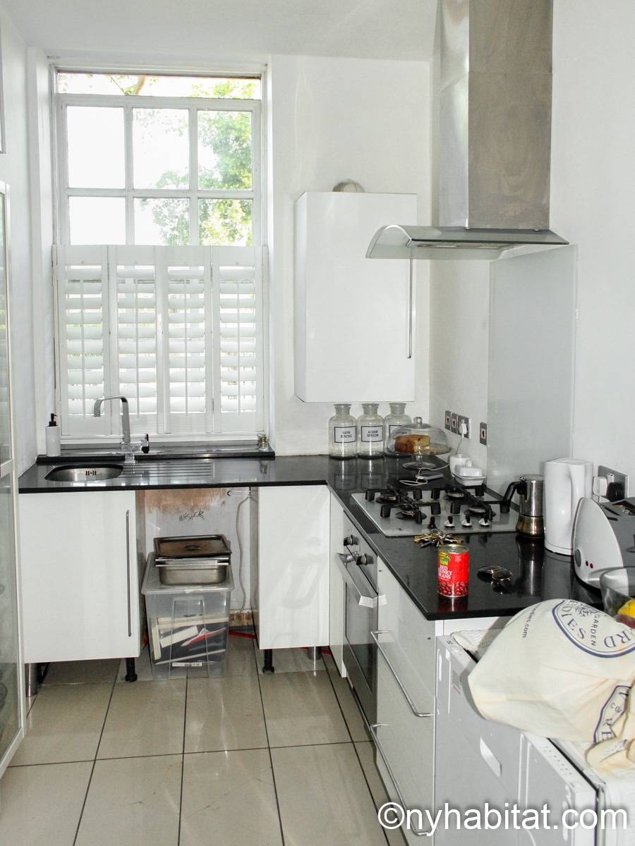 London Accommodation: 2 Bedroom Apartment Rental in North Kensington ...